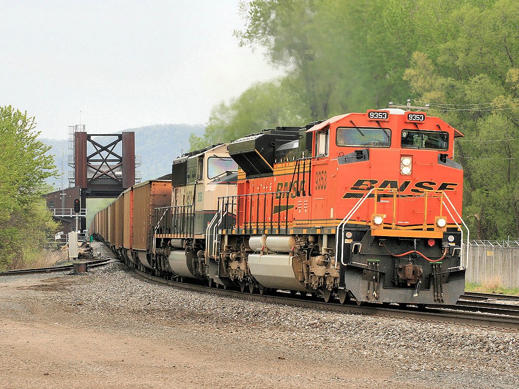BNSF 9353